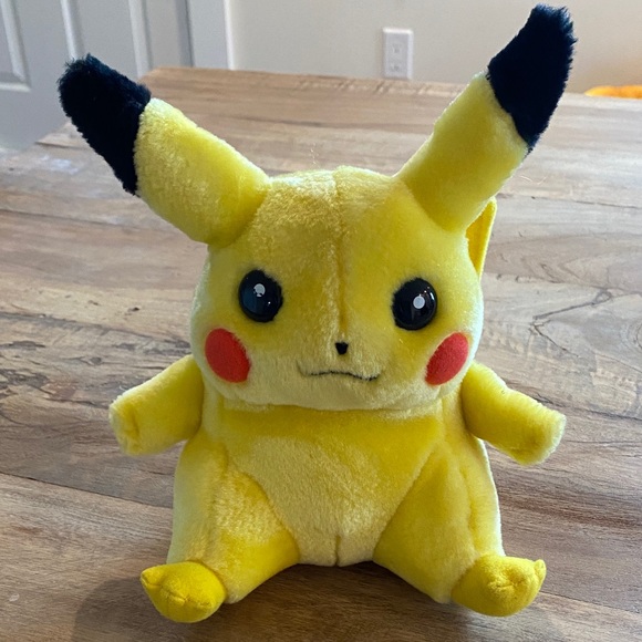 Hasbro | Toys | Vintage 998 Hasbro Pikachu Pokmon Plush Toy | Poshmark